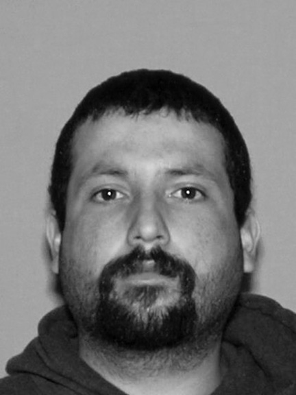 The Valley Chronicle - Hemet man resists arrest, fractures officer han